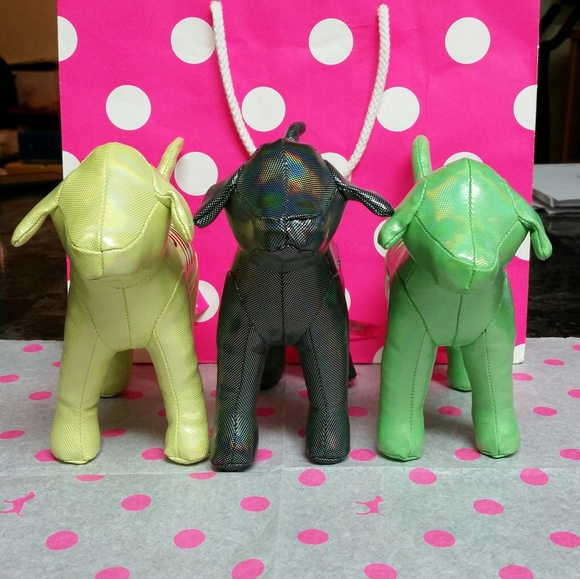 PINK Victoria's Secret | Other | Vs Pink Iridescent Mini Dog Complete ...
